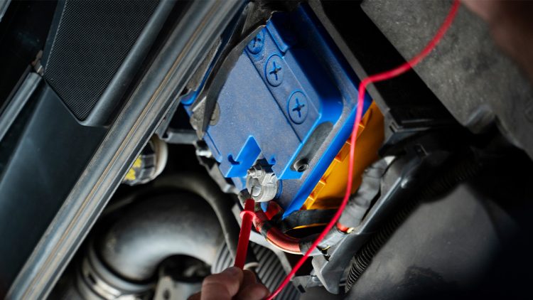 Common Symptoms of a Bad Car Battery: How to Identify - 2024